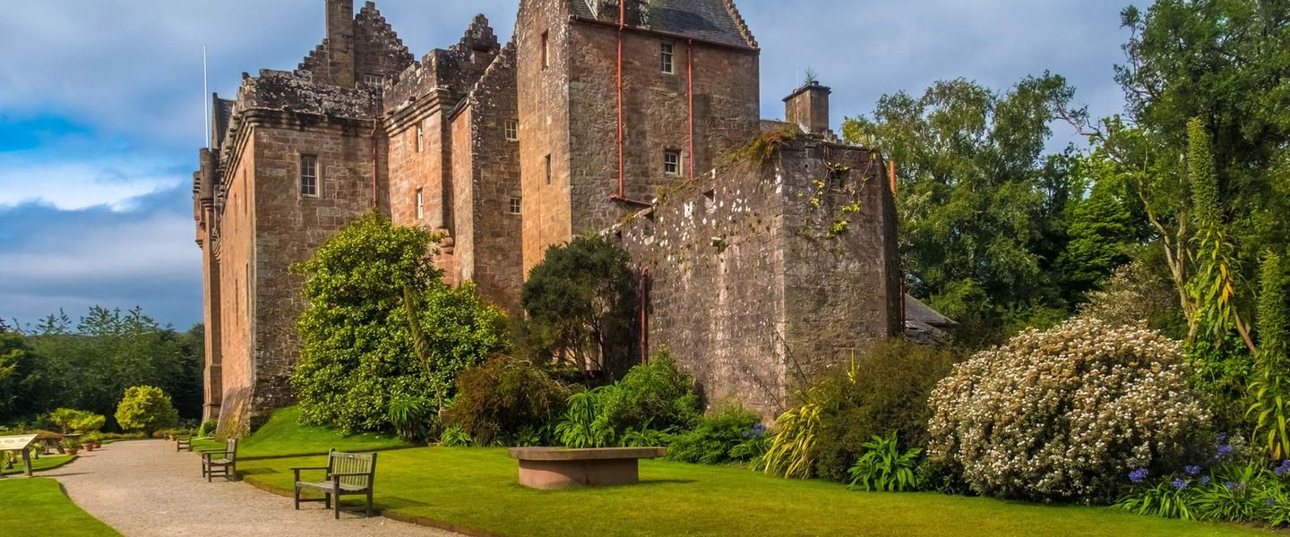 11 Best UK Castles To Visit - Brightwater