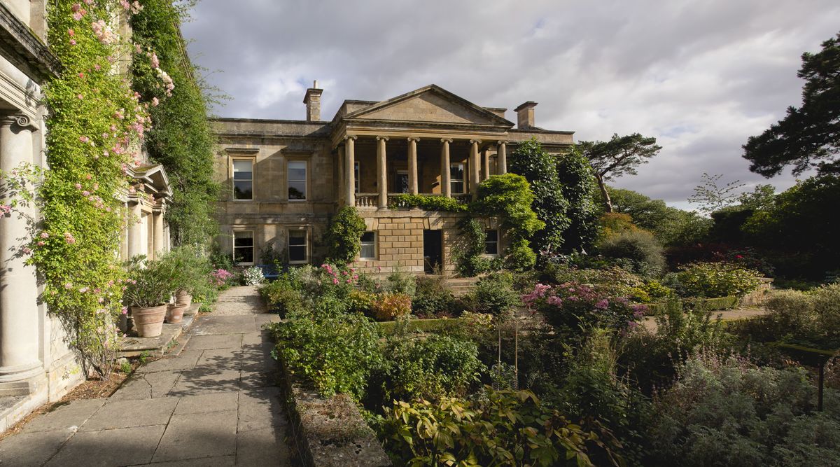 England: Highgrove and the Cotswolds - Brightwater